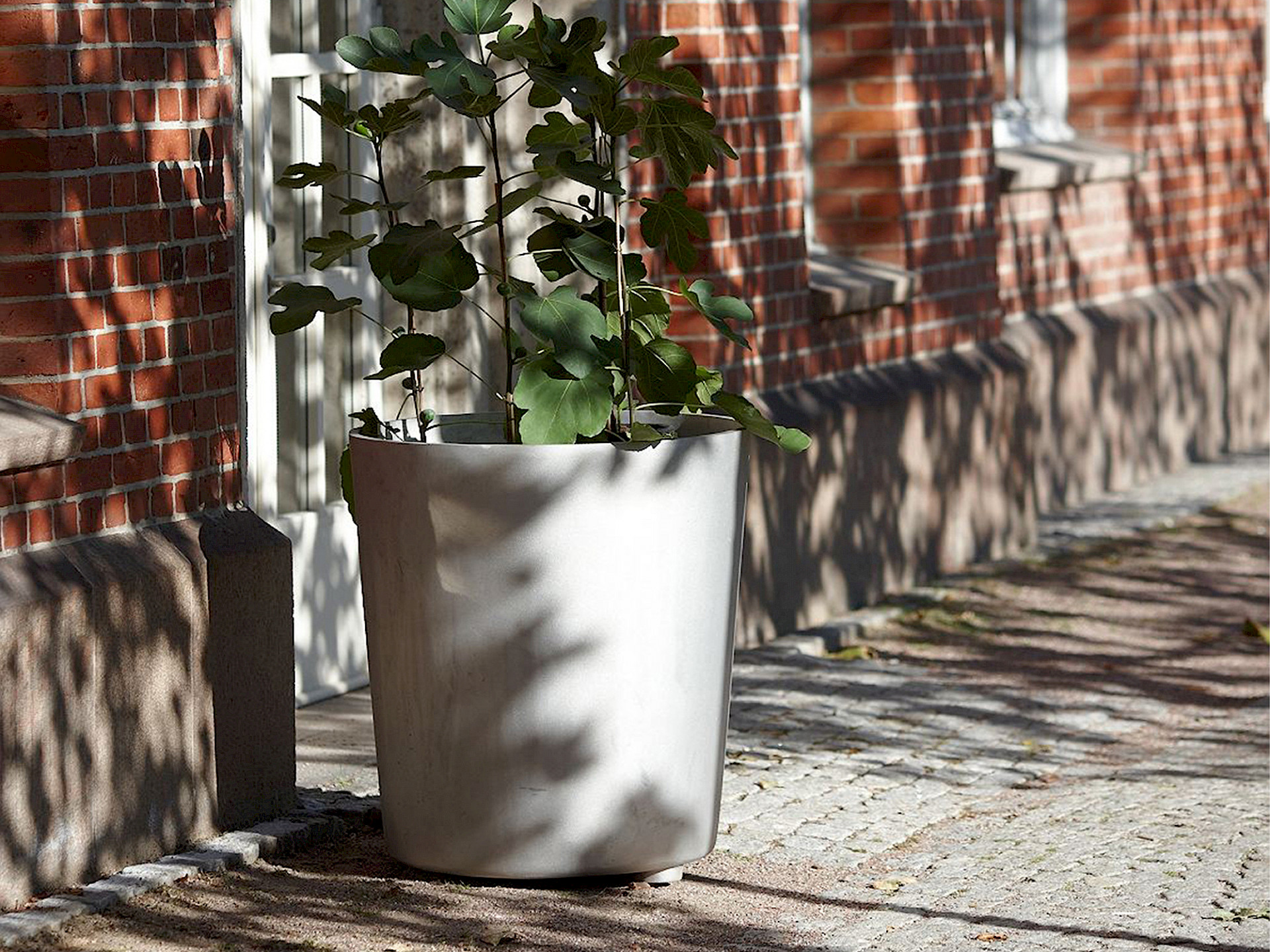 Hinken Planter | Nola®