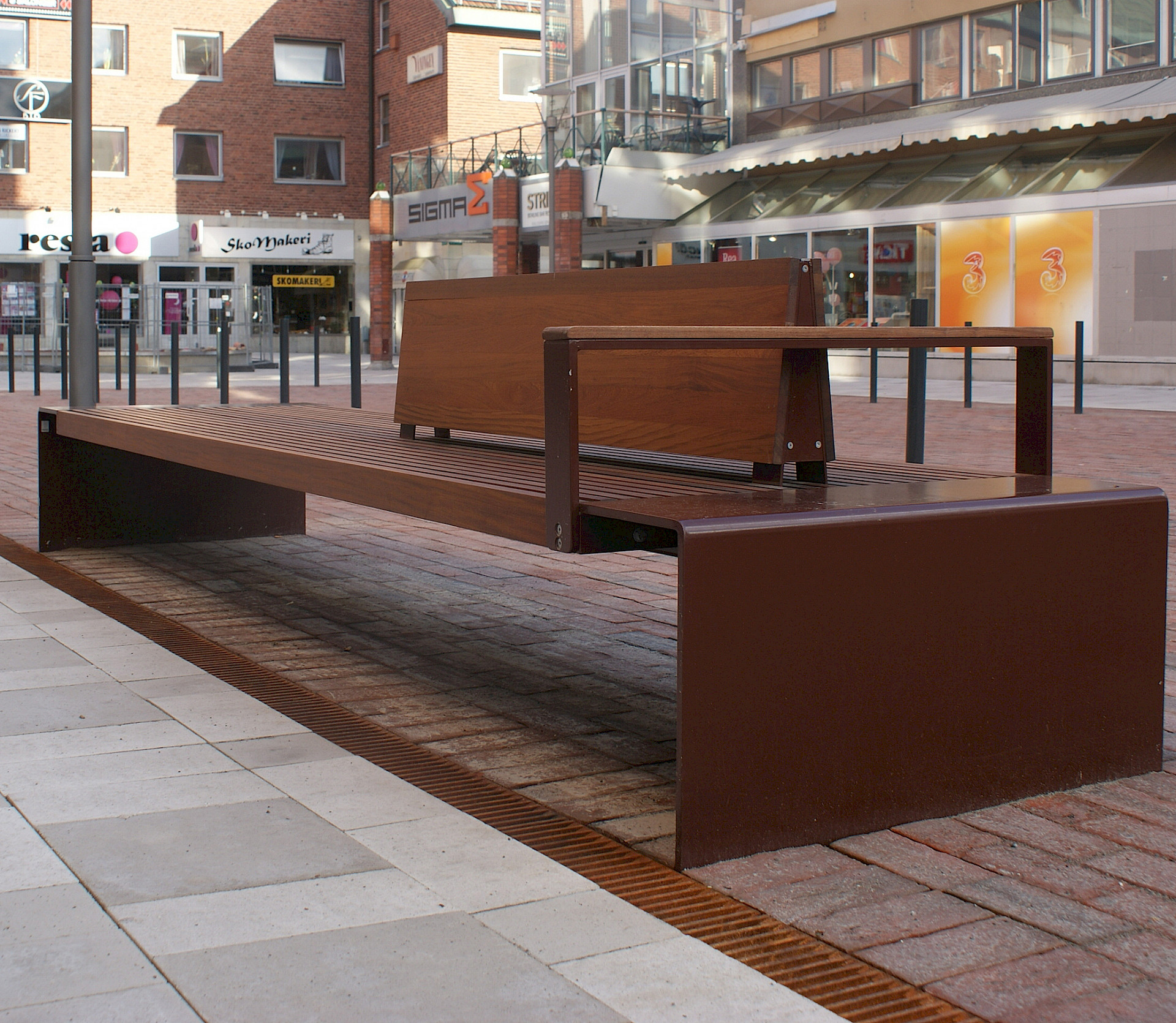 City Walk Bench - Nola