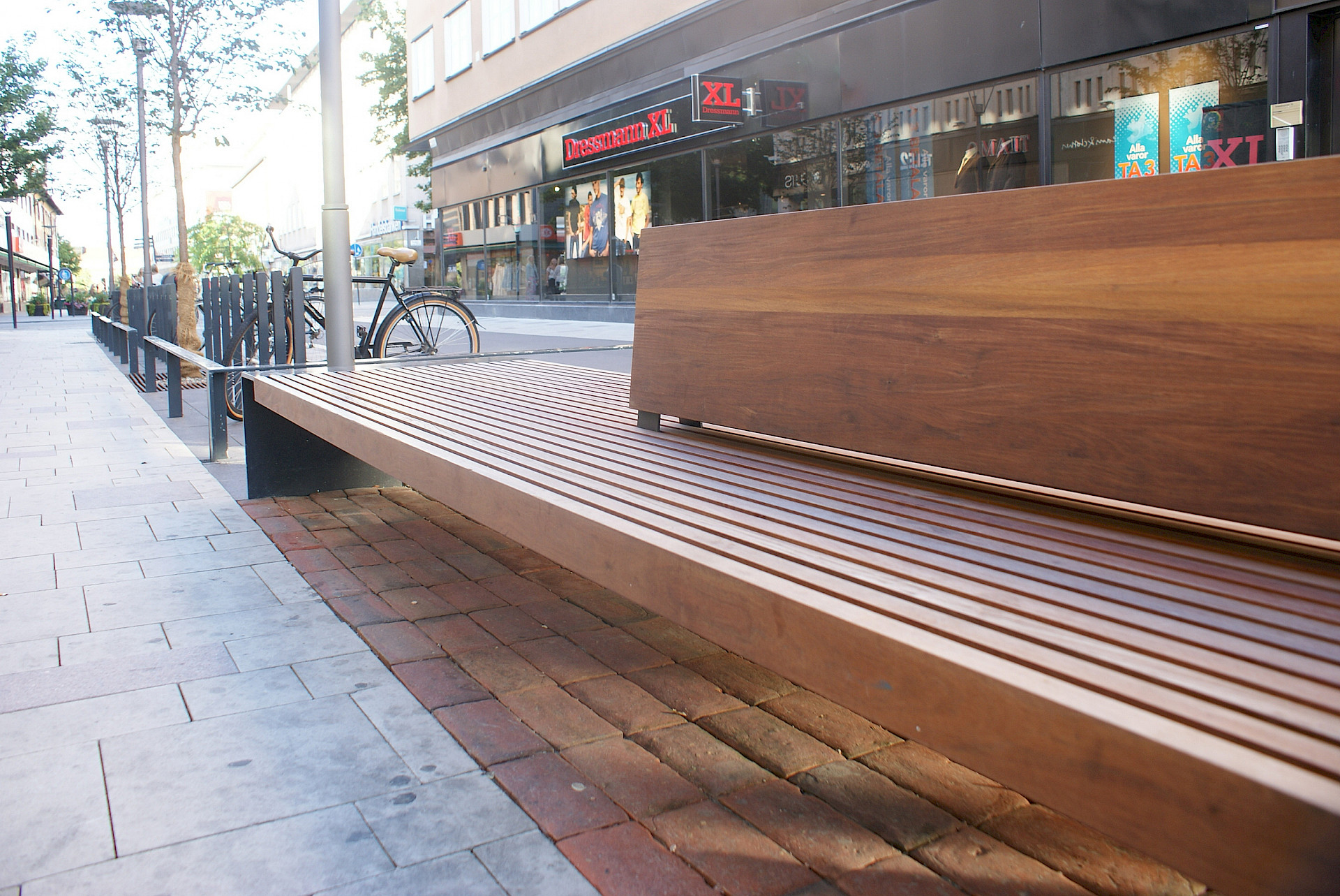 City Walk Bench - Nola