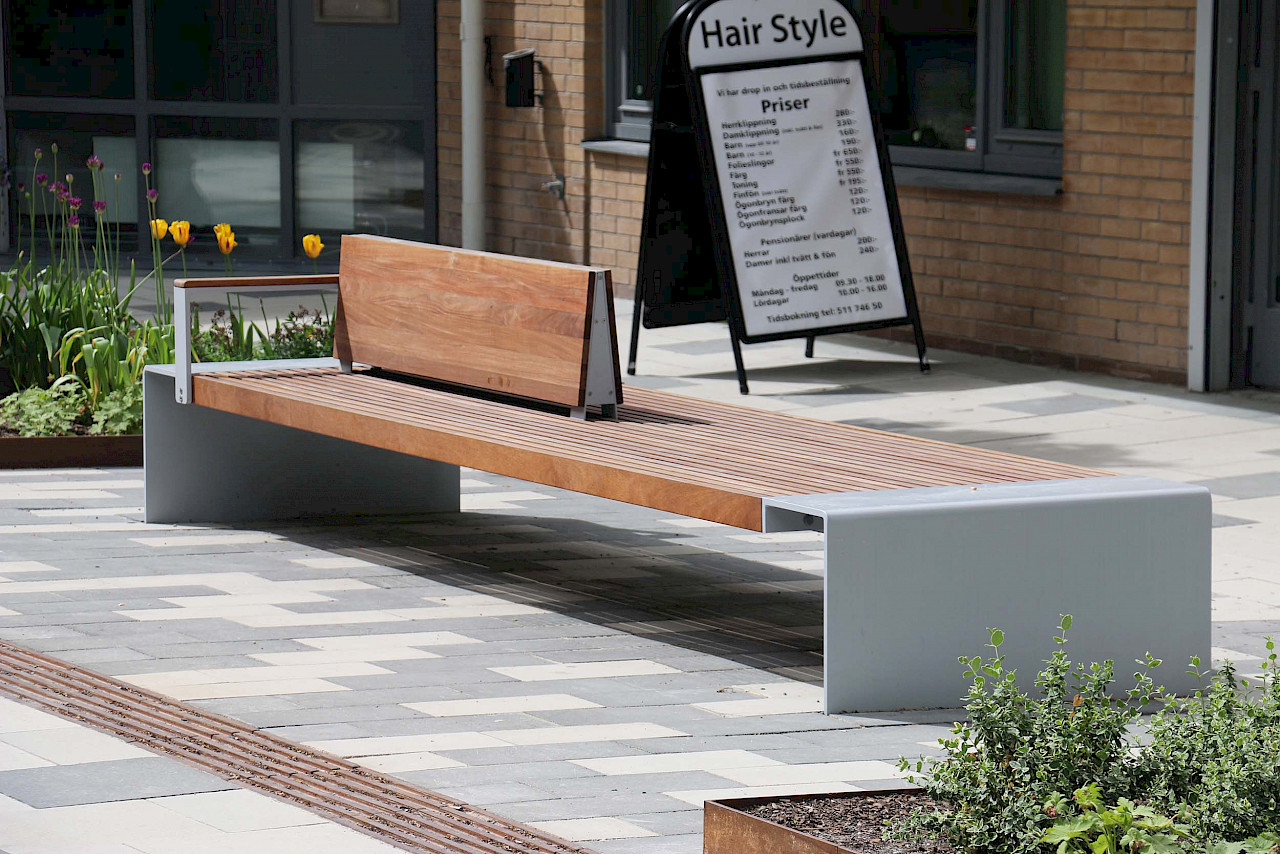 City Walk Bench | Nola®