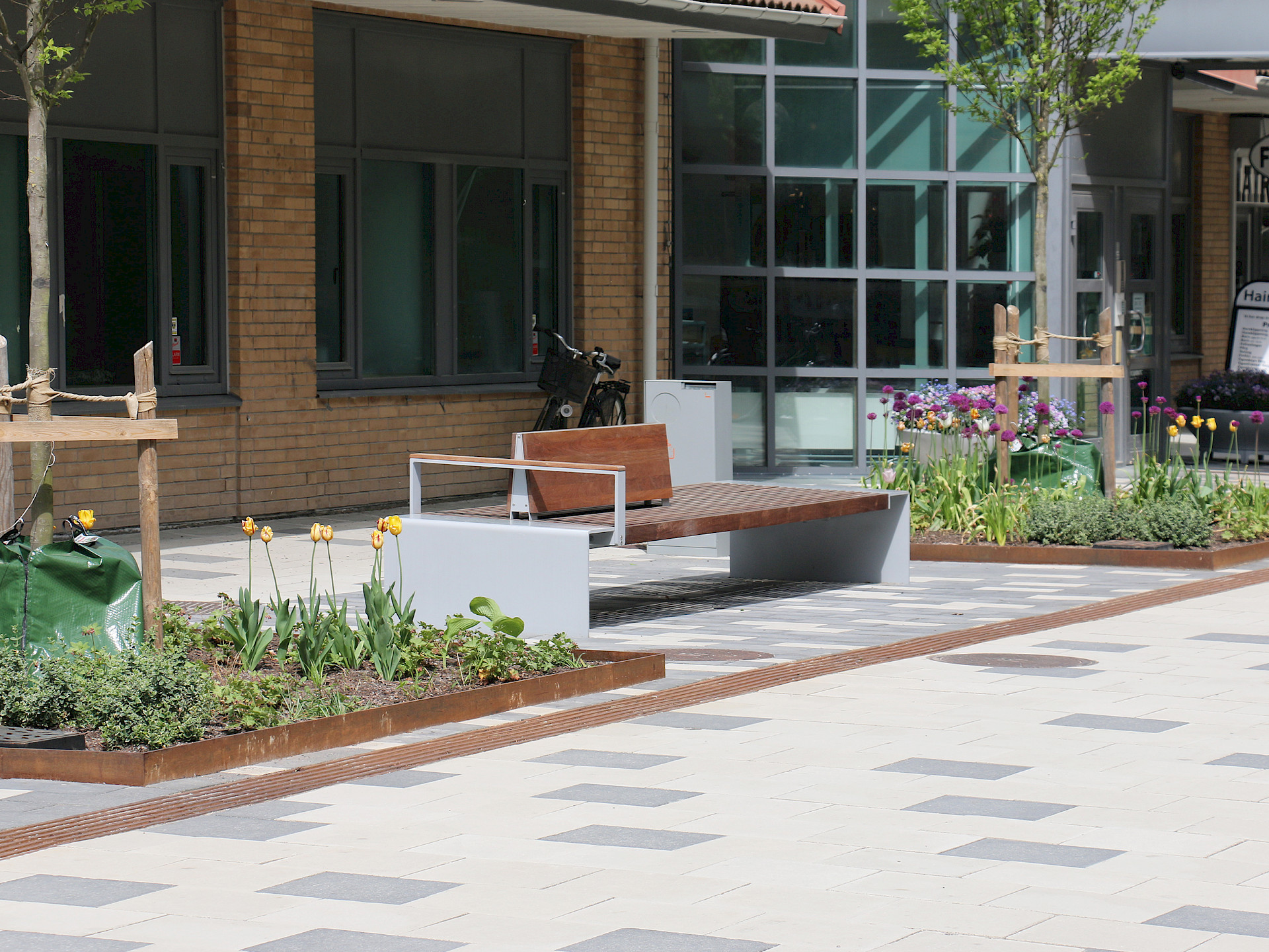 City Walk Bench | Nola®